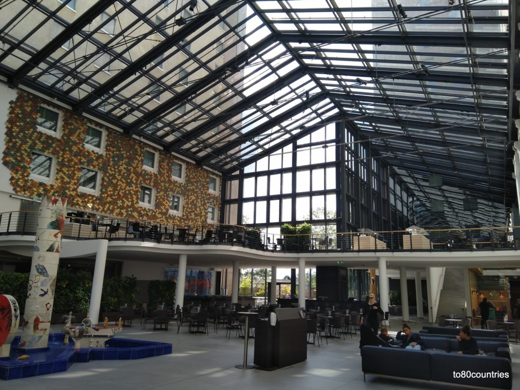 Das Estrel in Berlin - Deutschlands größtes Hotel - to eighty countries